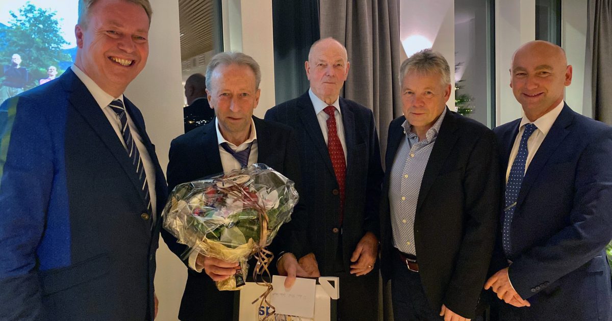 Artikkel - Feiret et kvart og et… | Door & Windows Solutions | Spilka